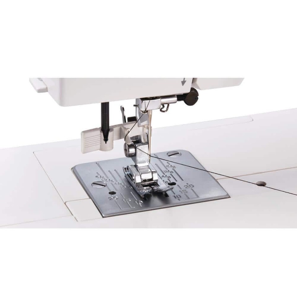 Janome Sewing Machine 22 Stitch Automatic Needle Threading W/ Reverse ...