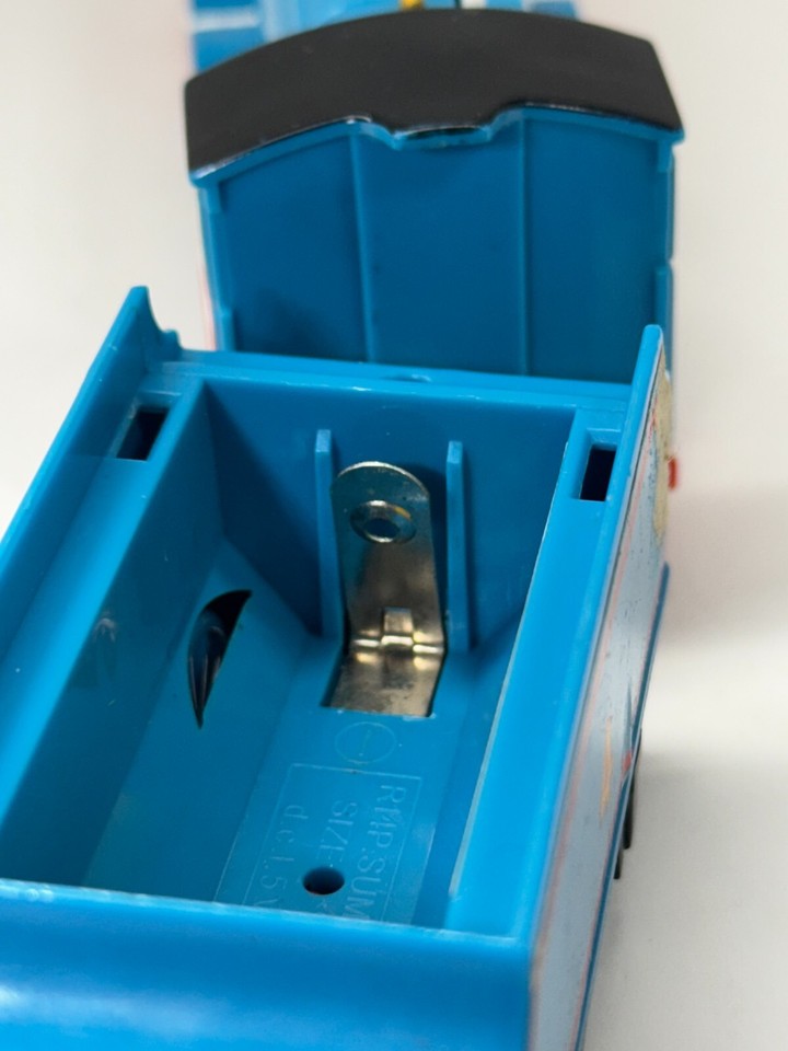 Custom Thomas And Friends 2006 Tomy Hit Toy Co. Gordon. WORKS!! | eBay