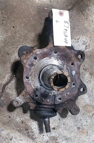 84-88 Toyota Pickup 4Runner 4x4 LH Front Spindle Knuckle | eBay