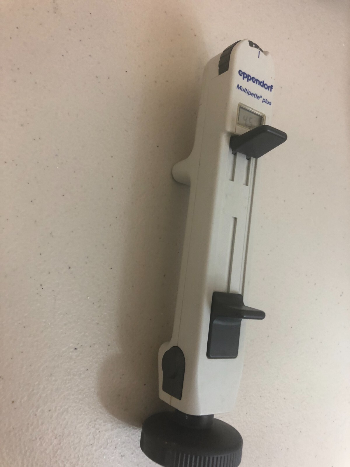 Eppendorf Multipette Plus Pipette handheld digital pipette 10mL, New ...