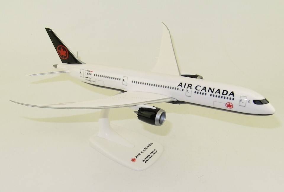 PPC Air Canada Boeing 787-900 C-FRSR Desk Top Display Model 1/200 AV ...