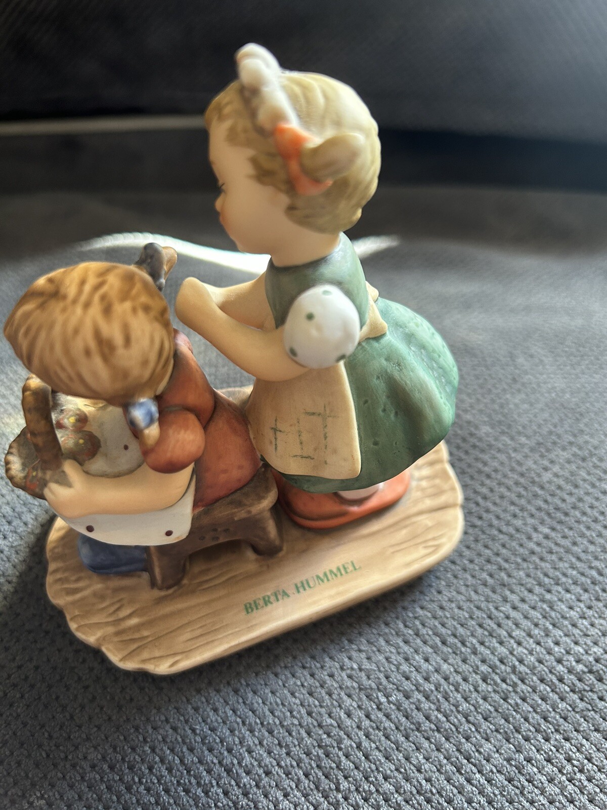 Goebel Berta Hummel Forever A Friend BH 65 1998 Thailand Figurine No ...