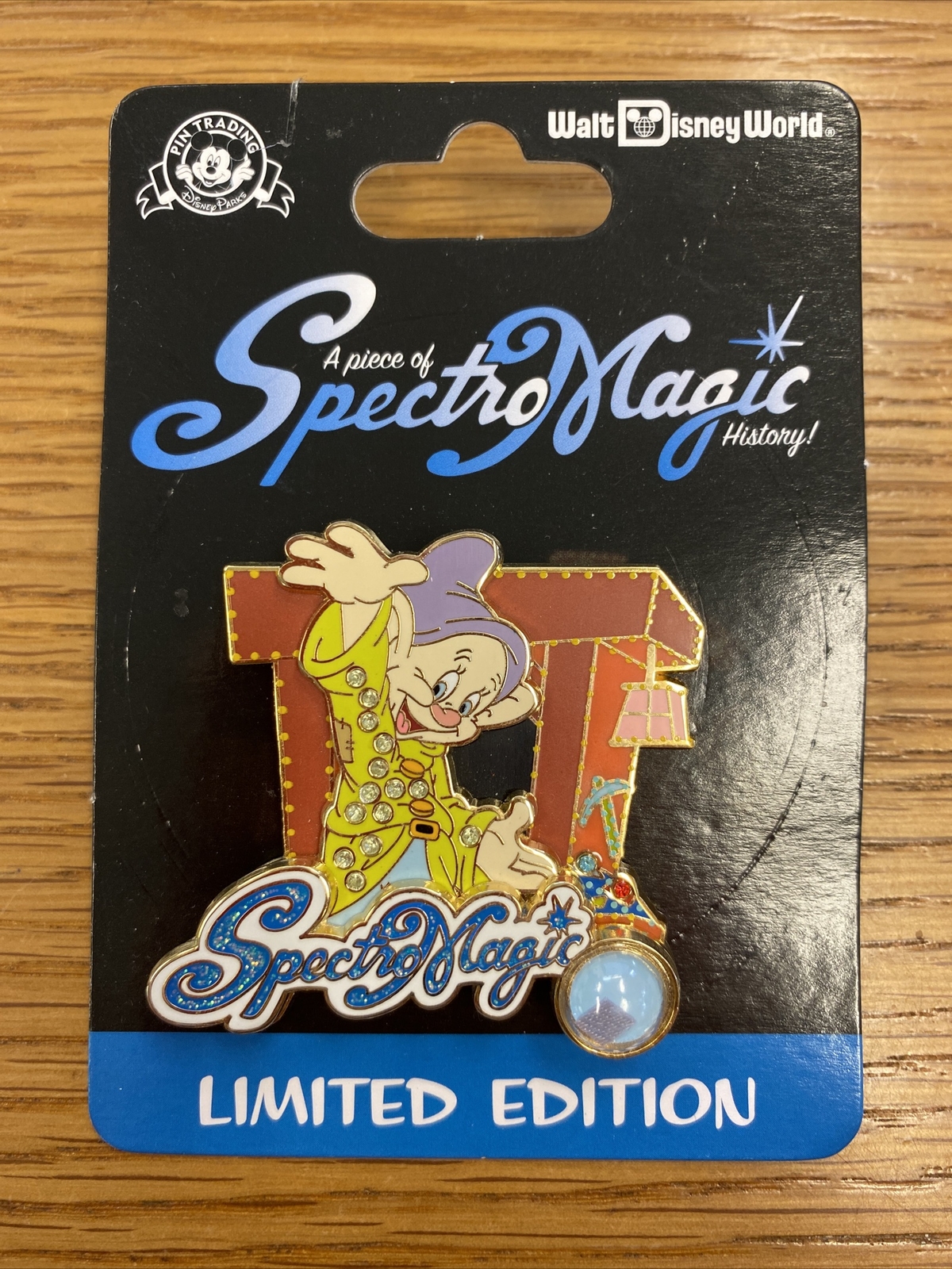 Disney WDW Snow White Piece of Spectro Magic History Dopey Pin Jeweled ...