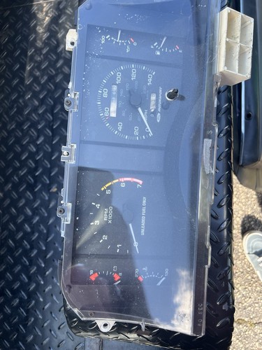 1987-89 Ford Mustang Gauge Cluster w/ 140 Mph Speedometer Ford ...