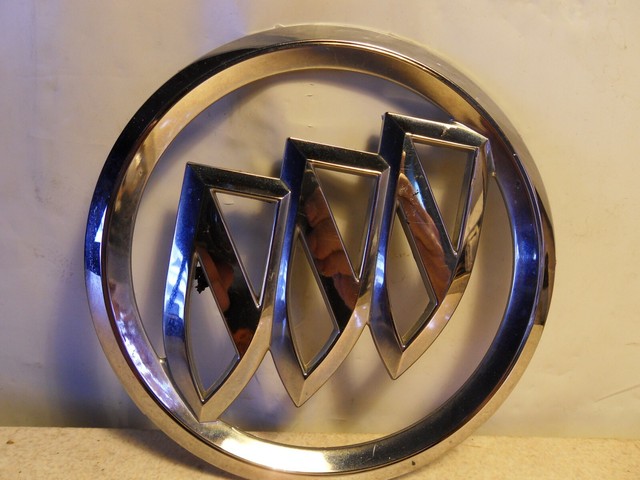 1972 Pair of Vintage Buick Tri-shield Sail Panel Emblem 9856335 ...