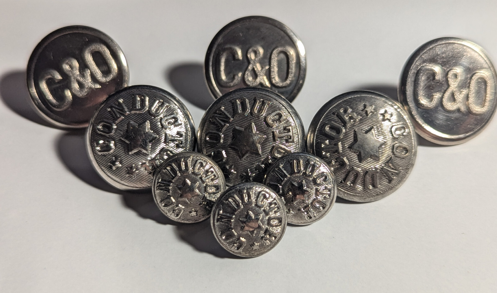 Lot of Chesapeake and Ohio Railroad and Conductor Uniform Buttons 36/24 ...