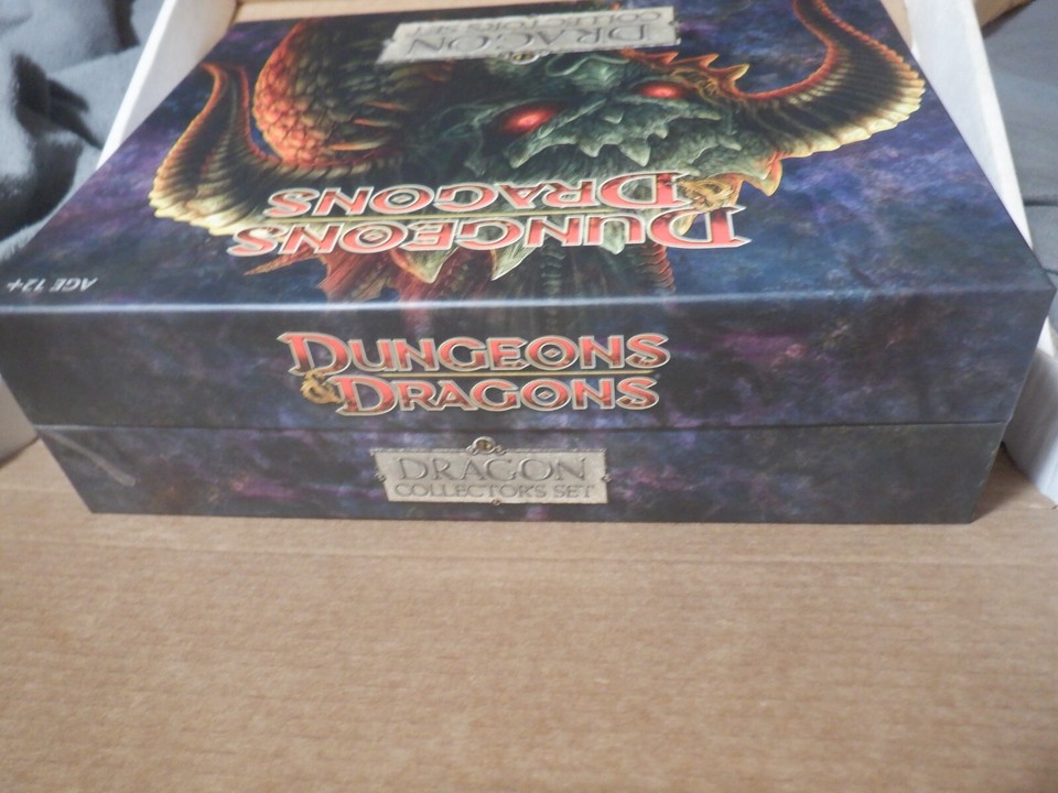 D&D DRAGON COLLECTOR'S SET DUNGEONS & DRAGONS MINIATURES FIGURINES ...