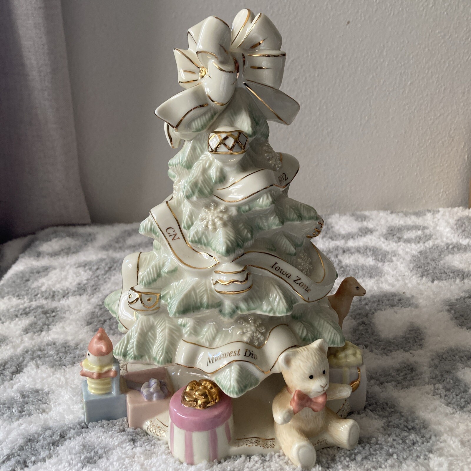 Lenox Christmas Tree Holiday Traditions Porcelain Figurine Sculpture ...