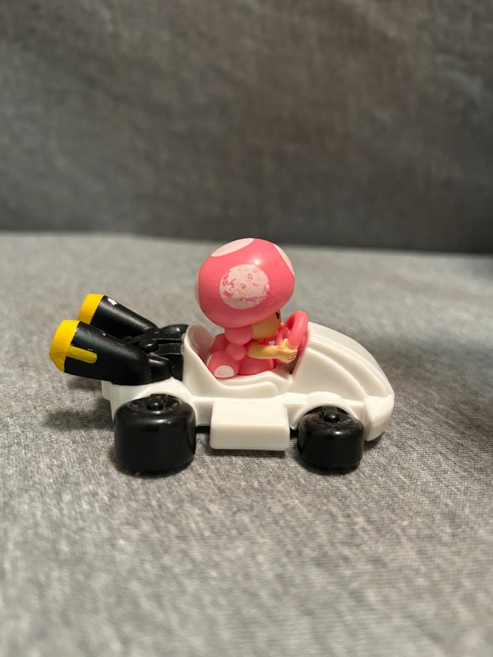 Mario Kart Pull-Back Racer – Toadette Pink Kart Mini Figure Toy ...