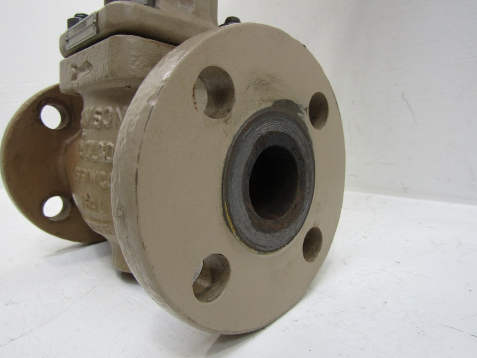 SAMSON 3277 Pneumatic Valve Actuator 3725 Positioner 3241 Control Valve ...