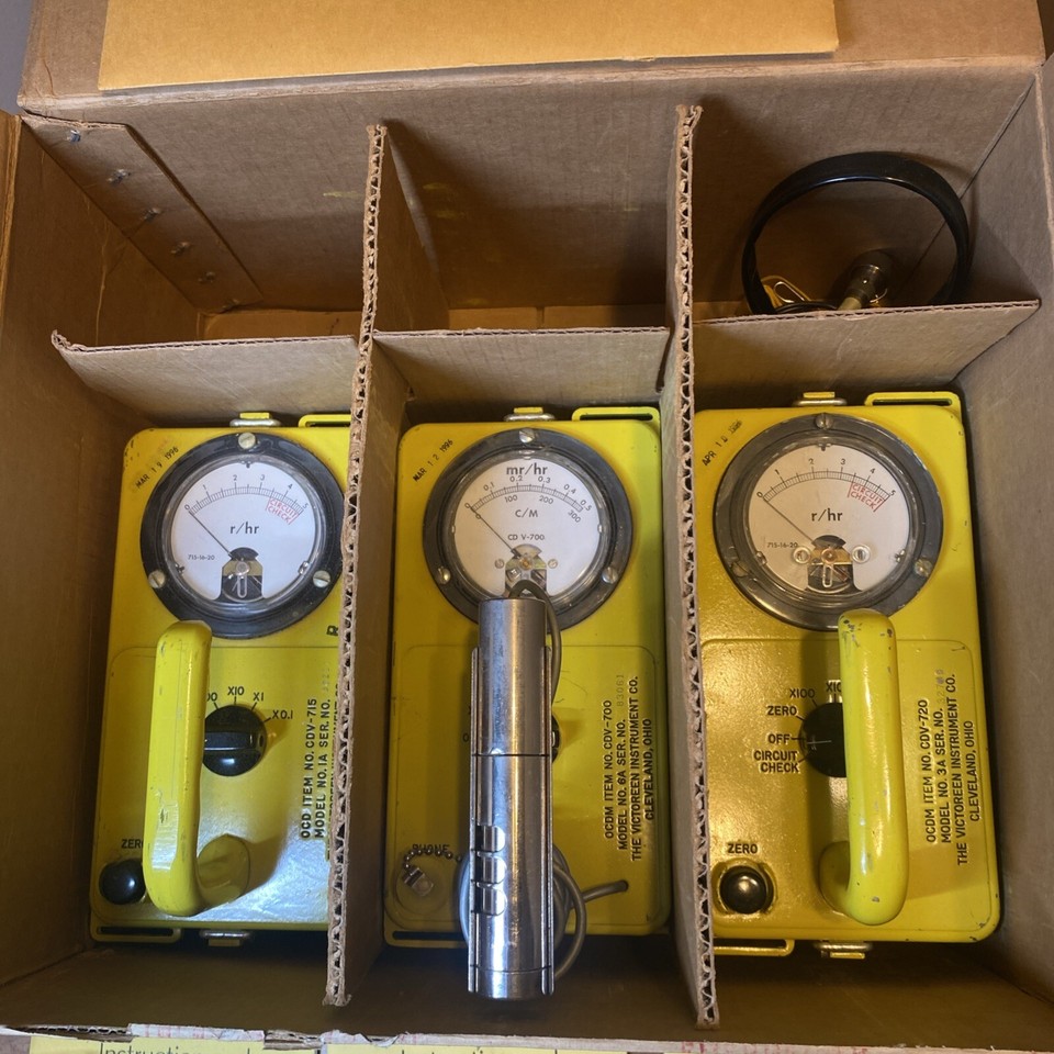 Complete & Certified Geiger Counter CD V-777-1 Radiation Detection Set ...