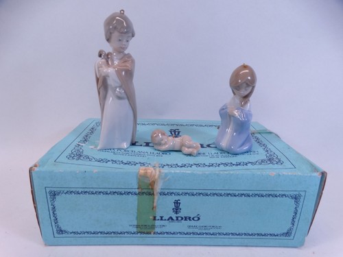 Lladro Mini Sagrada Familia 5657 Christmas Ornaments Holy Family ...