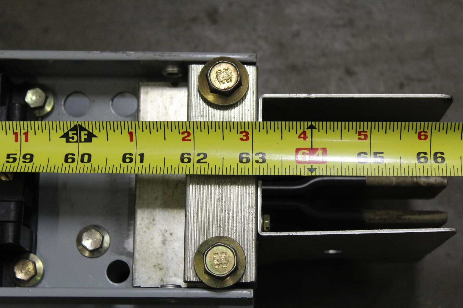 CUTLER-HAMMER POW-R-WAY 63" BUSWAY BUS BAR BUSBAR HCH78972-A07 600A 600 ...