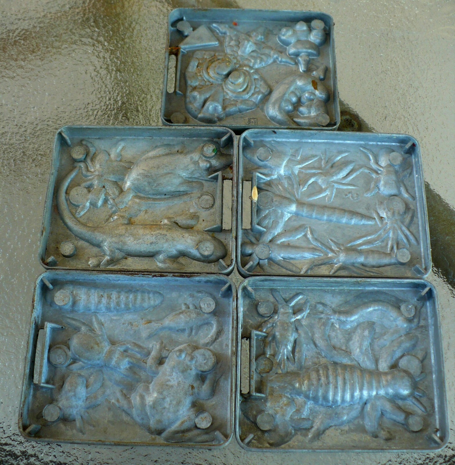 LOT OF 5 MATTEL THINGMAKER CREEPY CRAWLER MOLDS 1964-67 DRAGON INSECTS ...