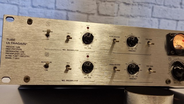 Behringer T1953 Tube Ultragain Mic Pre Valve Stereo Preamp for sale ...