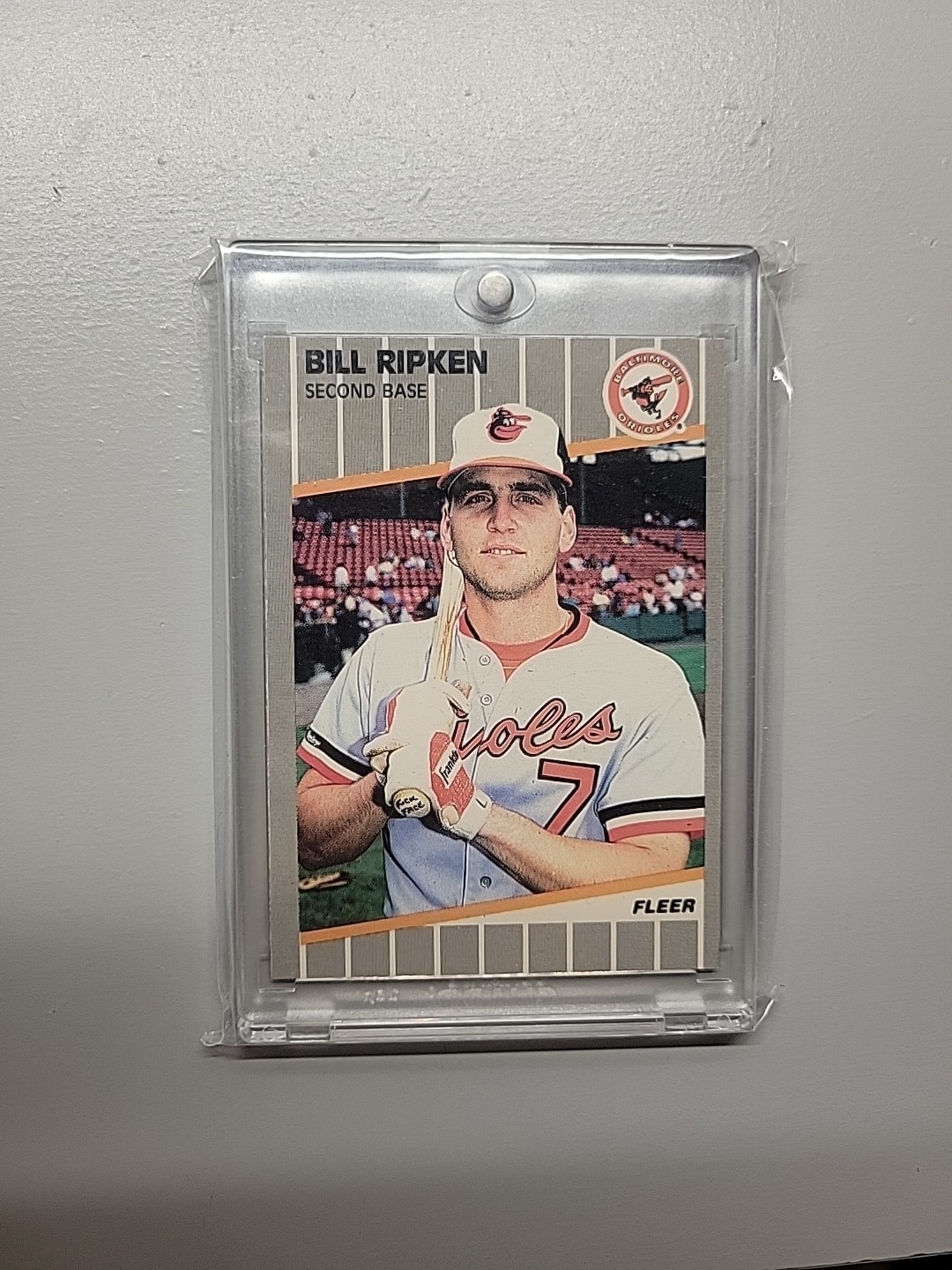 Billy Ripken 1989 Fleer #616 Base (FF Error) Price Guide - Sports Card ...