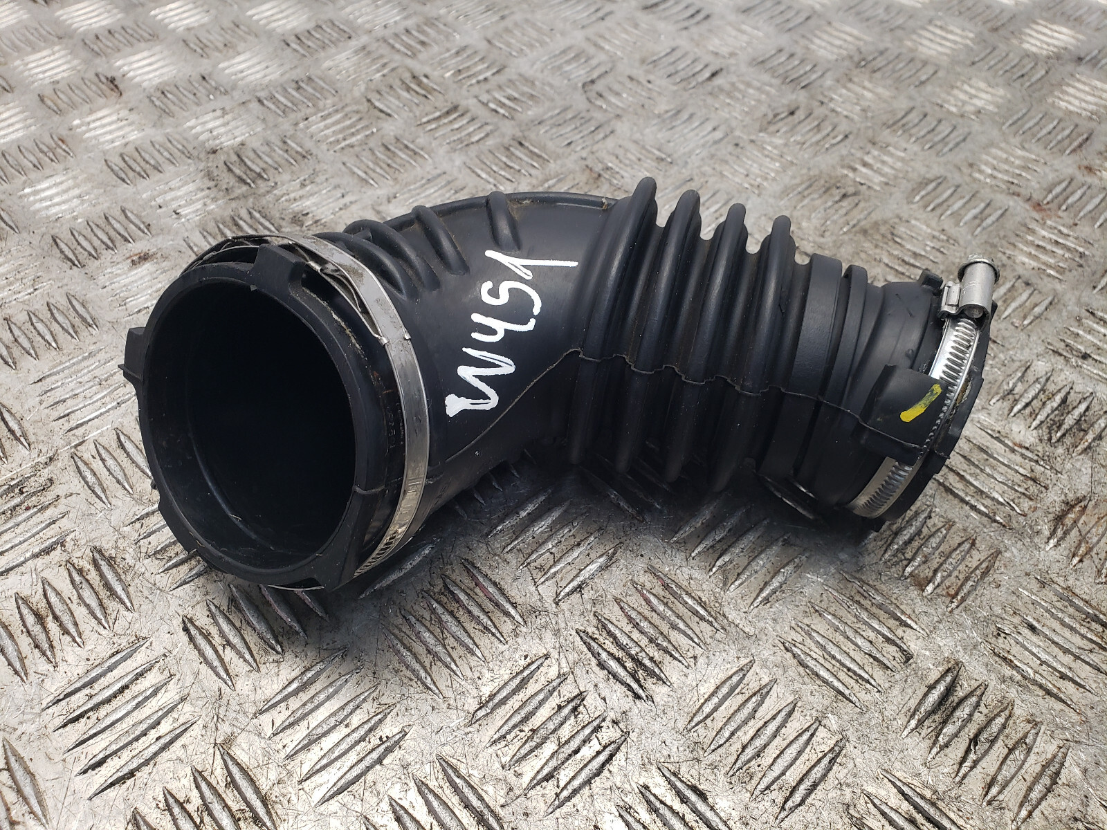 AUDI A5 8T 2.0 TFSI PETROL AIR INTAKE HOSE PIPE 2010 06H129629E | eBay