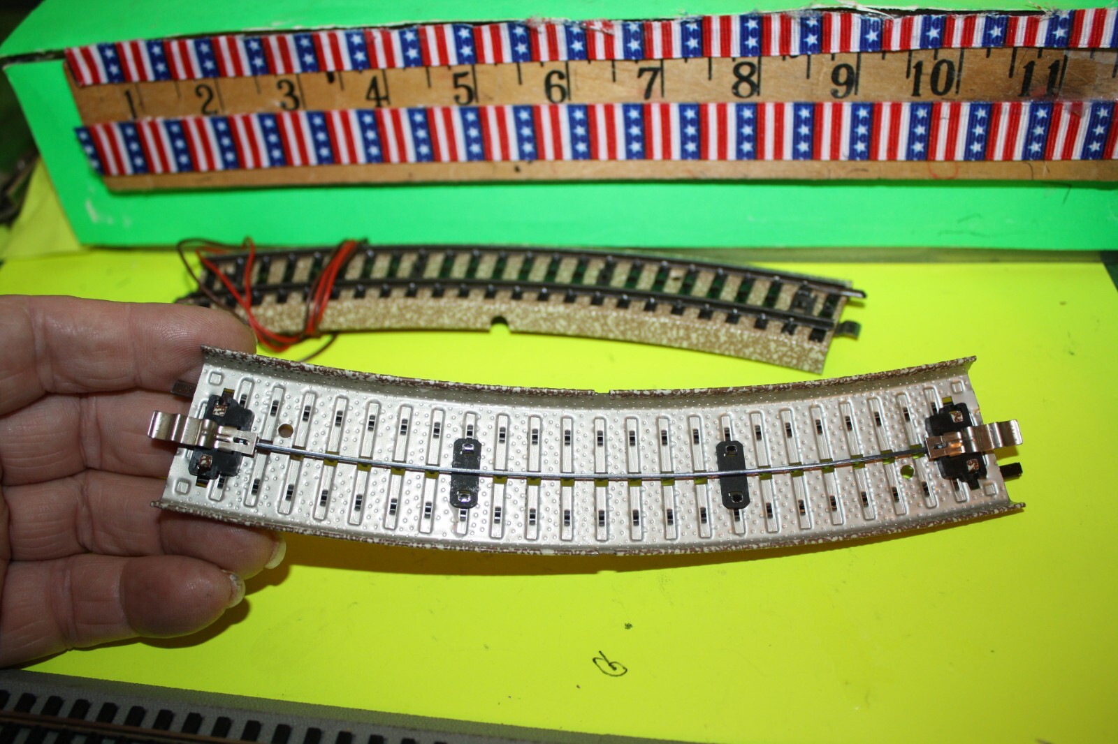 12 Pc. Lot Marklin Metal Curved Train Track 7" HO Gauge 3-Rail w/ one ...
