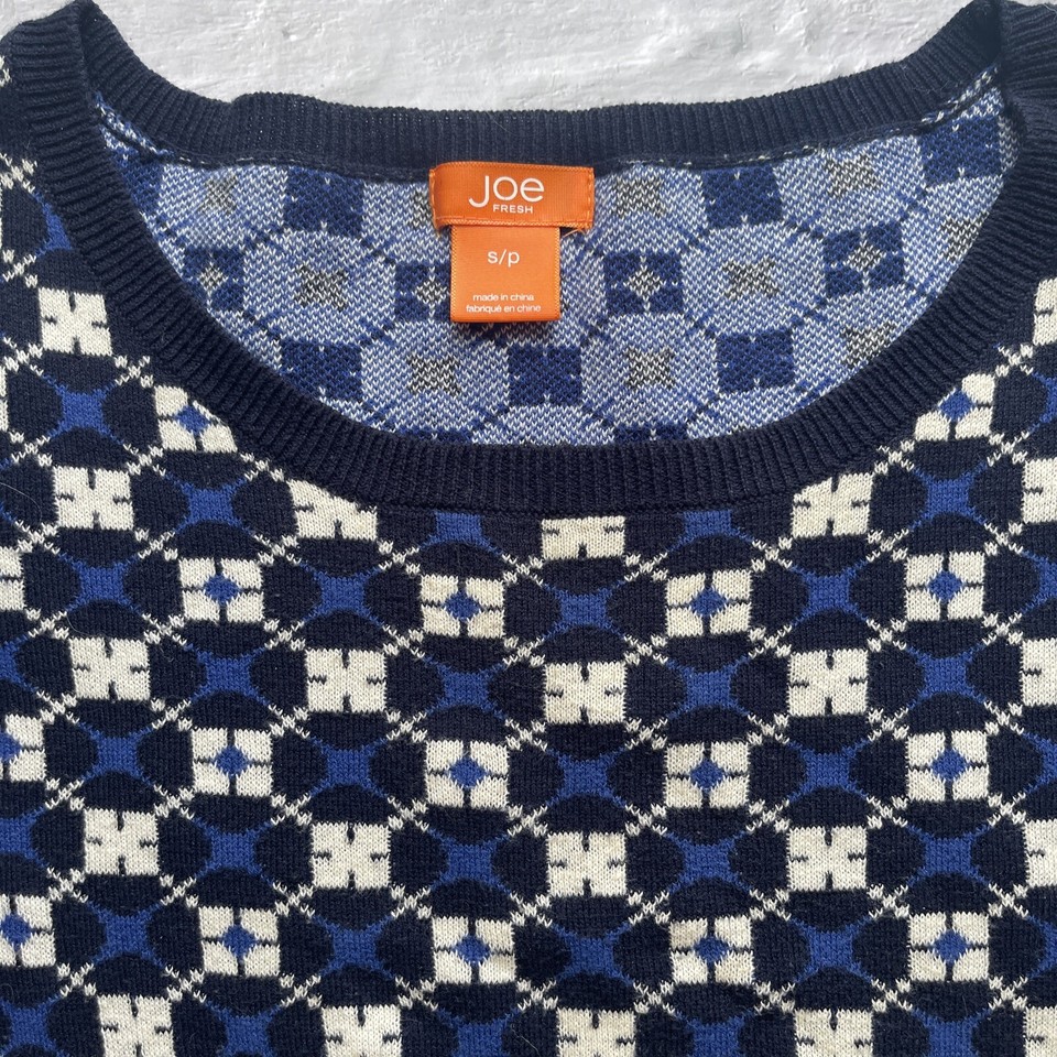 Joe Fresh preppy geometric print crew neck sweater EUC - Size Small ...