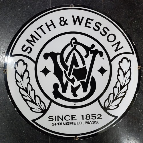 SMITH & WESSON PORCELAIN ENAMEL SIGN 30 INCHES ROUND | eBay