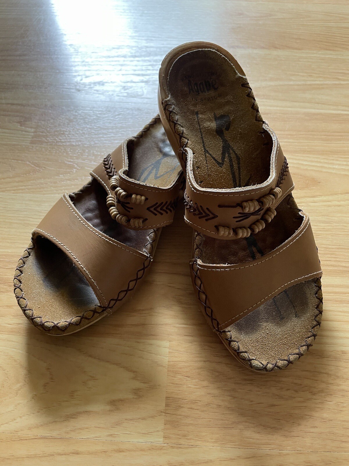 Agape Handmade in Africa Leather And Wood Sandals Wom… - Gem