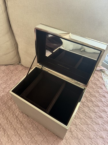 La Mer Large Velvet Vanity Box with Bag | eBay