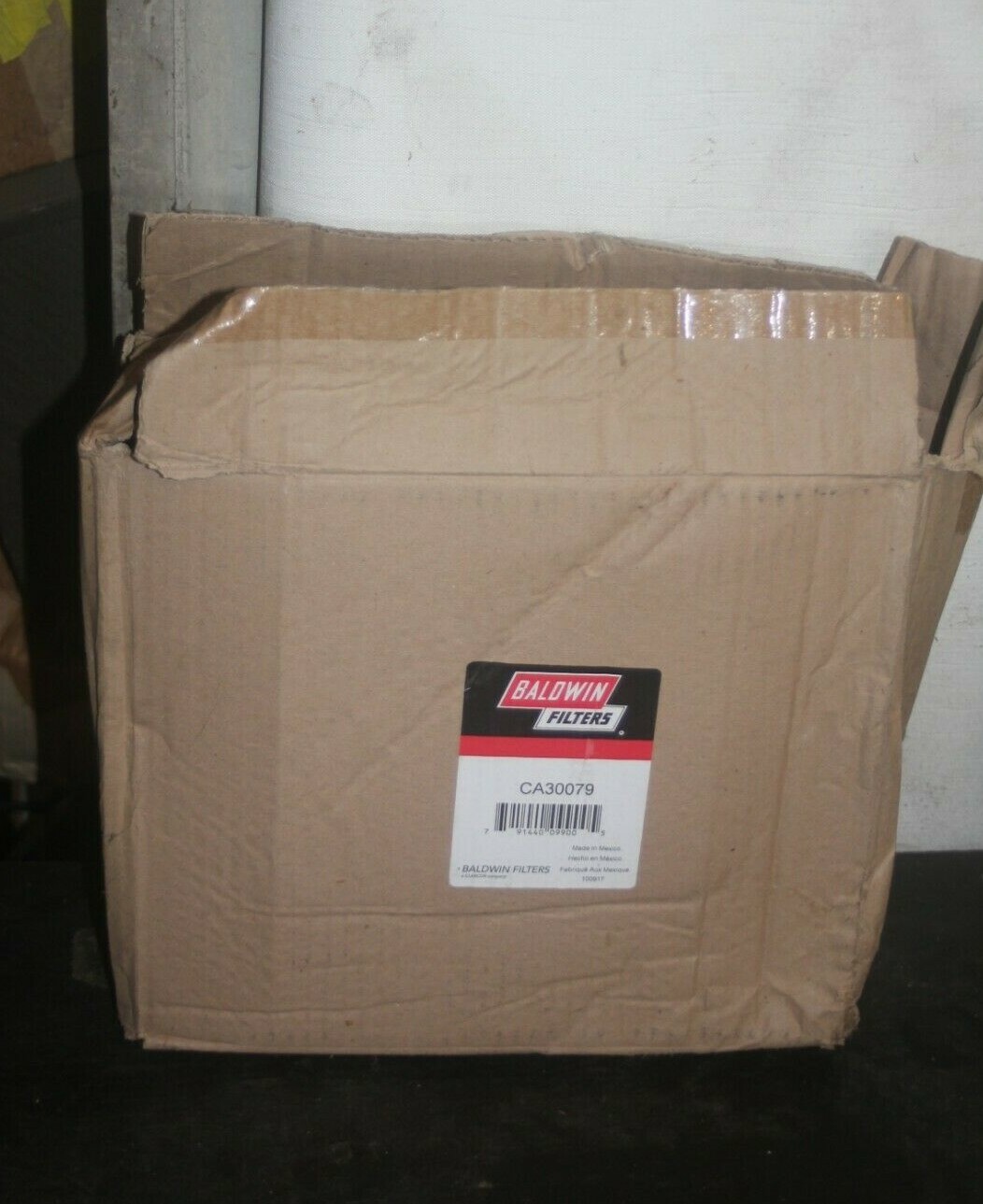 DONALDSON P608675 - Air filter cross reference