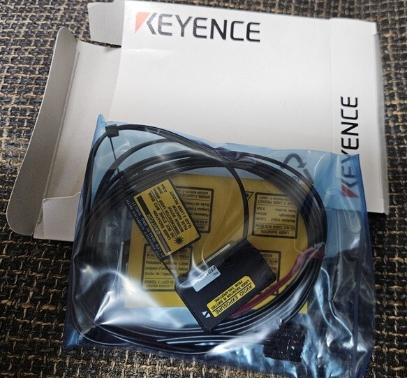 Keyence LV-H35 Reflective Sensor Head, Spot Type, Co-Axial - From JP | eBay