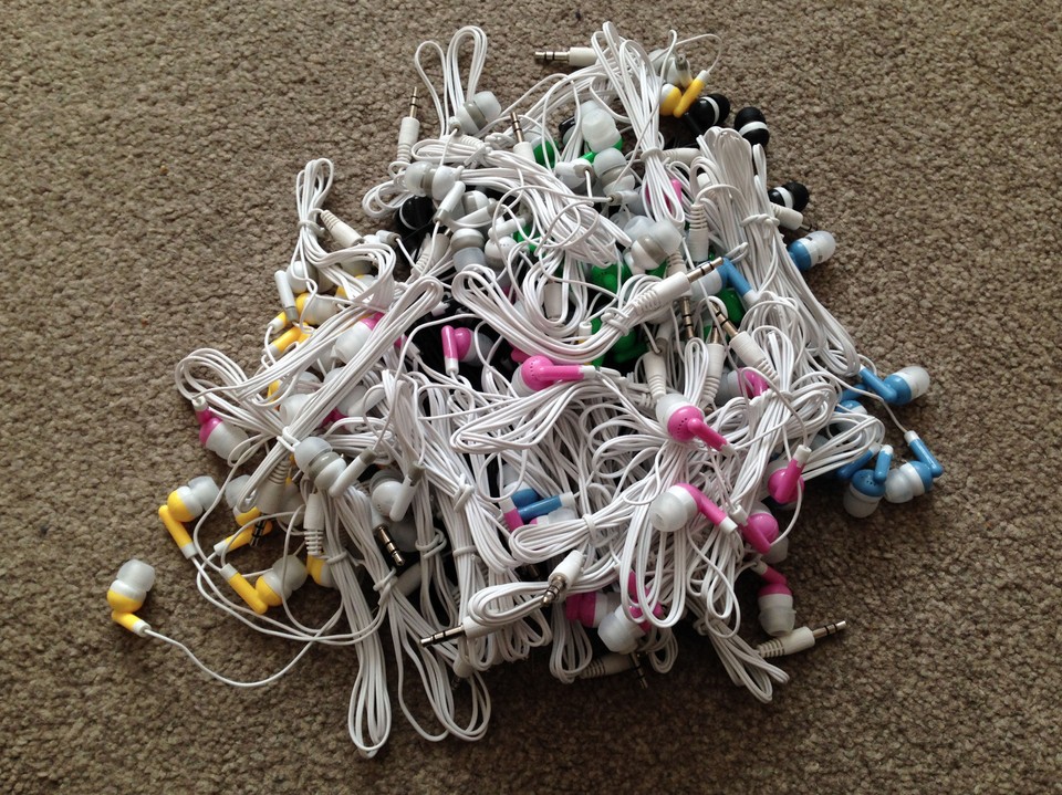 10x 20x 50x 100x iPhone iPad Earphones Earbuds Headphones Wholesale job ...