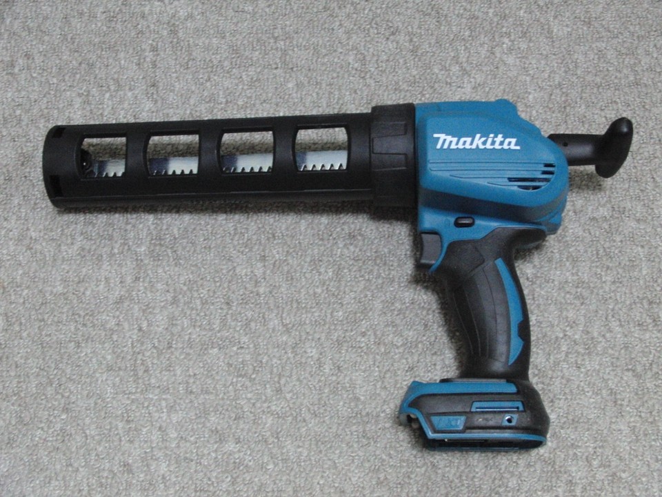 Makita CG180DZ 18V Rechargeable Coking Gun Makita Holder 300mL body ...