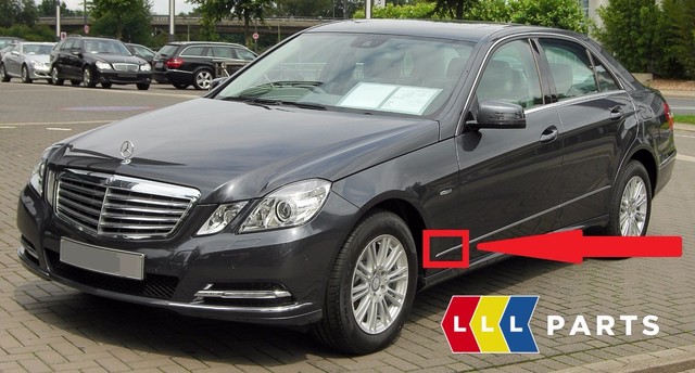 Genuine MERCEDES BENZ E Class W212 Front Left Chrome Fender Trim ...