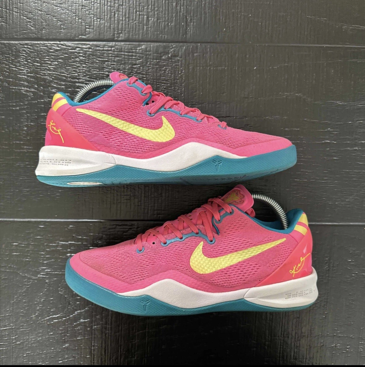 Kobe 8 Dynamic Pink