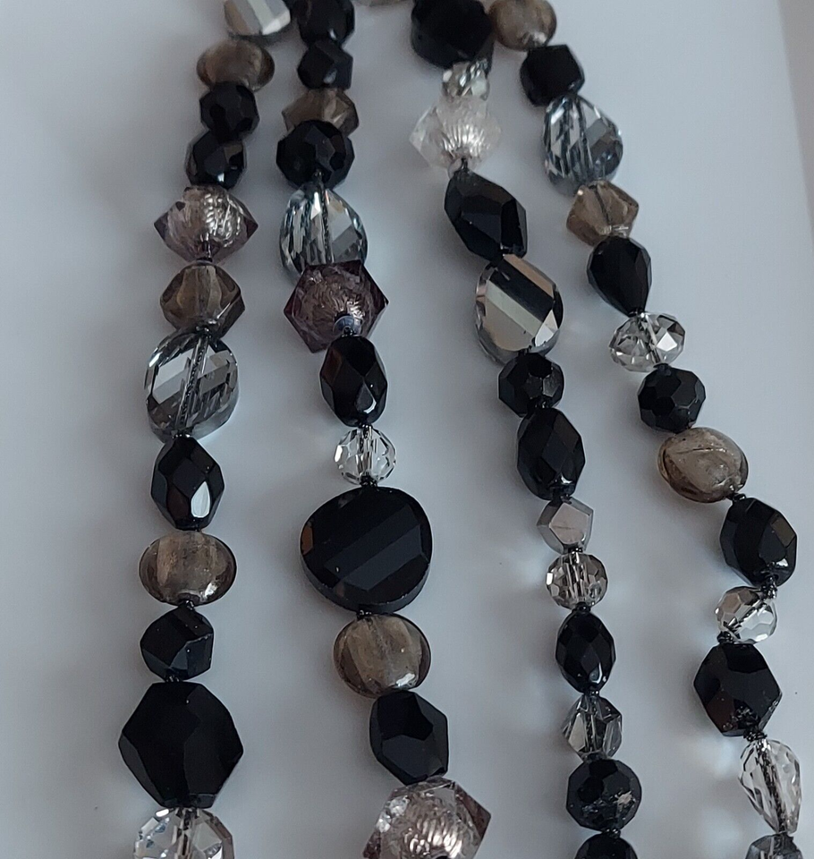 WHITE HOUSE BLACK MARKET BLACK & SILVER CHUNKY GLASS BEADED NECKLACE 50 ...