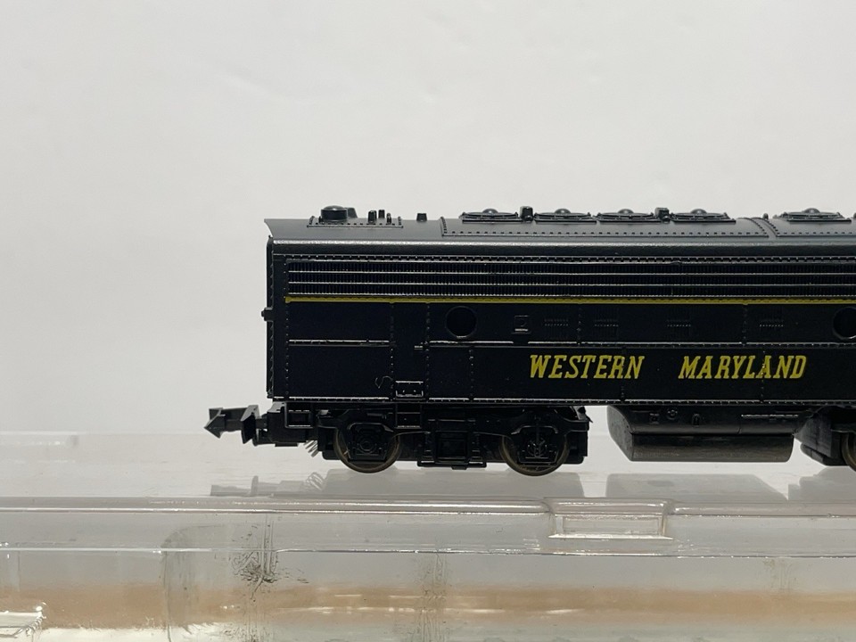 Life Like Trains N Scale Model Train F7 Diesel Locomotive Western ...
