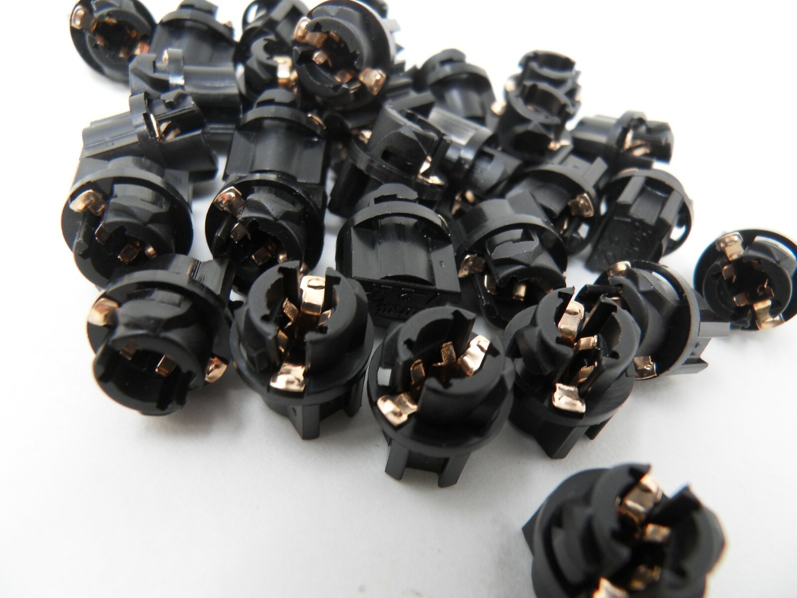 30 PACHISLO SLOT MACHINE LIGHT BULBS LED #85 & BASES (DIY) 24V NEW | eBay