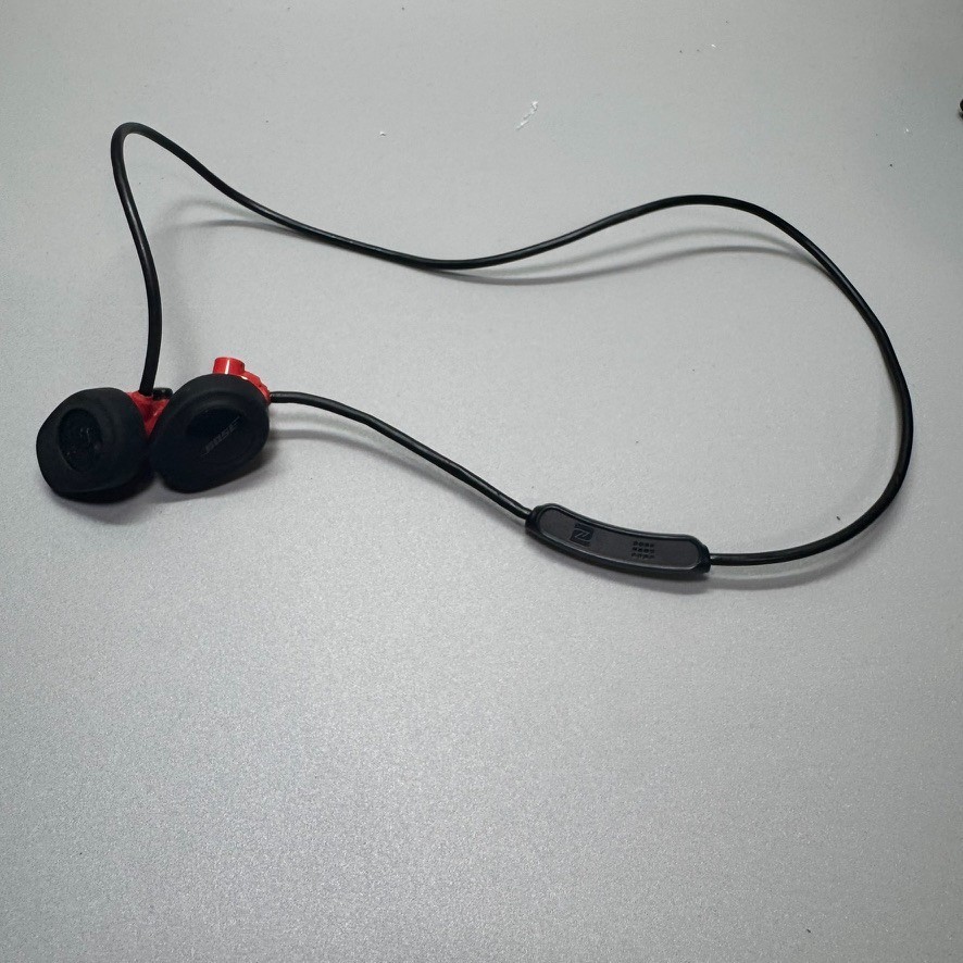 Bose Soundsport Pulse In-Ear Wireless Bluetooth Headphones Black/Red ...