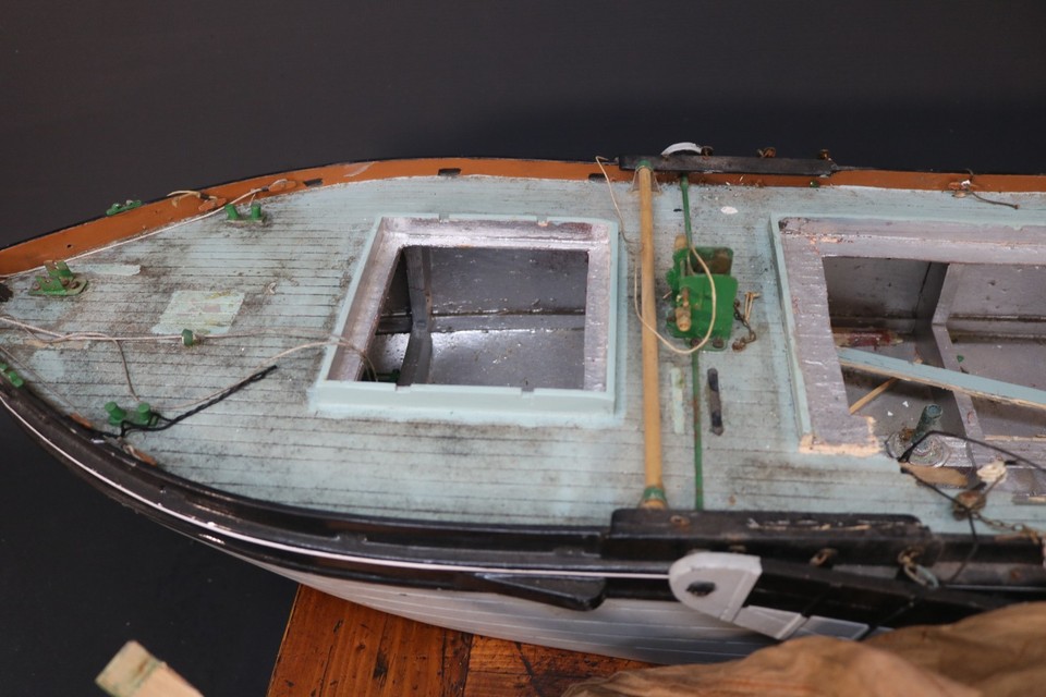 Thames Model Sailing Barge RC Model Boat 47" Long Restoration Project ...