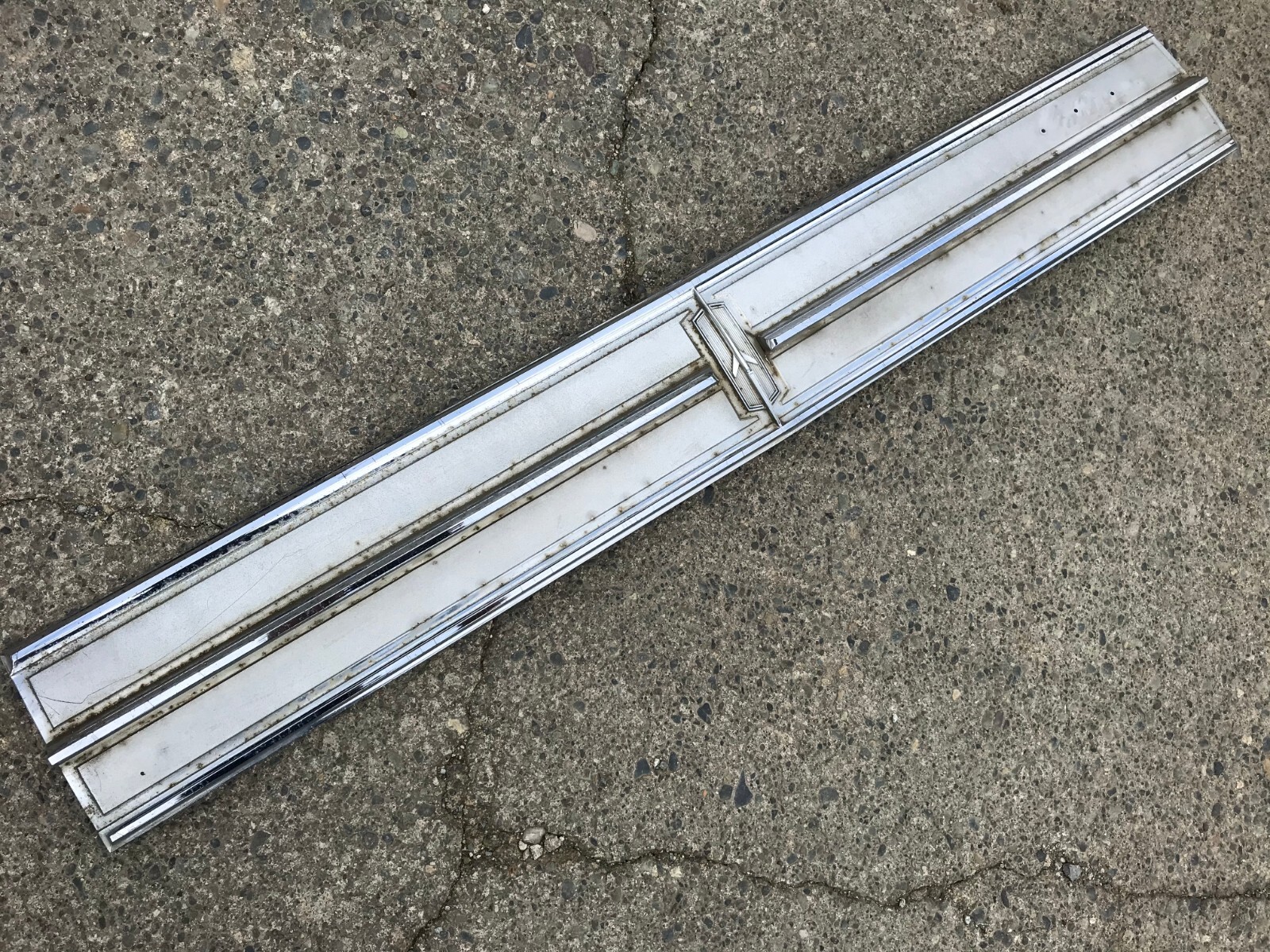 1965 65 Olds Cutlass S 442 Used GM Cast Tail Panel Trim C-G | eBay