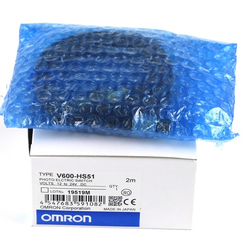 1PC Omron V600-HS51 V600HS51 Photoelectric Switch New In Box Expedited ...