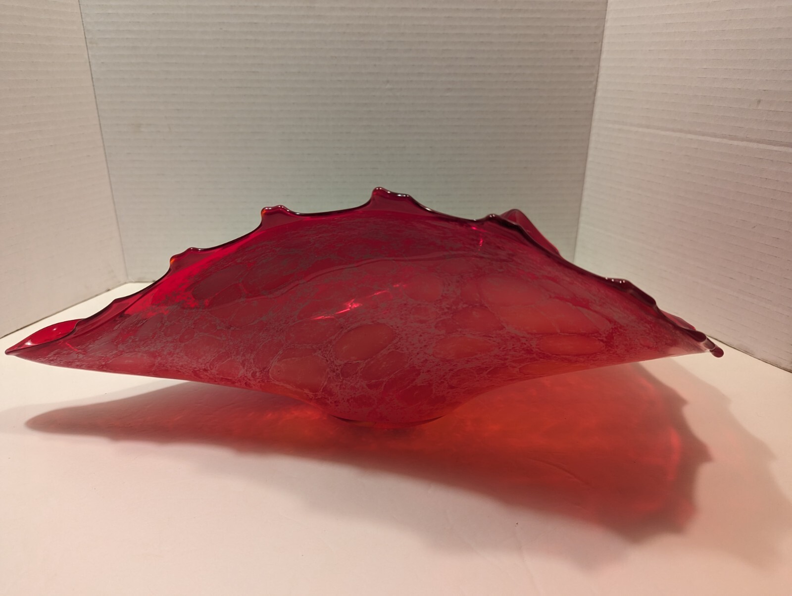 Krosno Jozefina Art Glass Crimson and White Shell Centerpiece Bowl ...