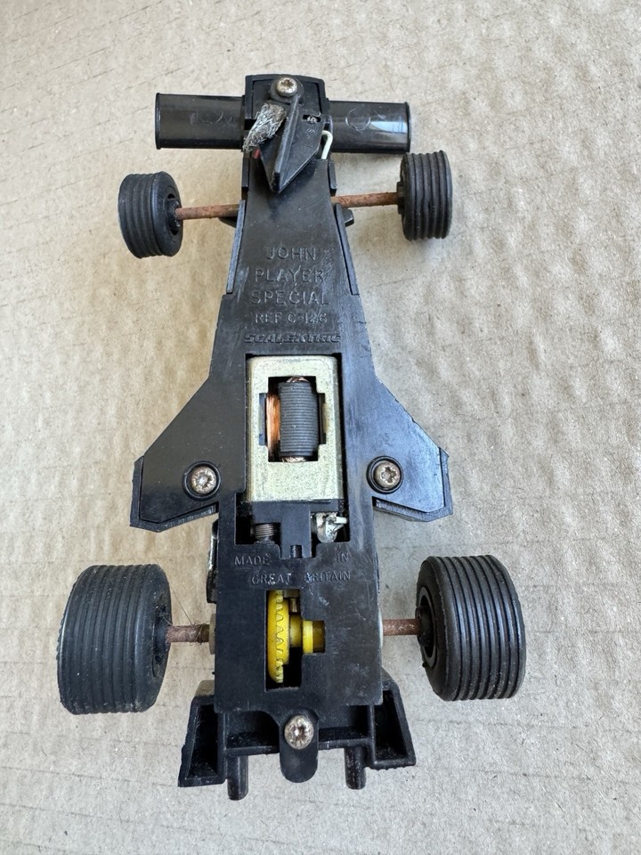 Scalextric John Player Special C-126 Lotus F1 Slot Car Driver MARIO ...