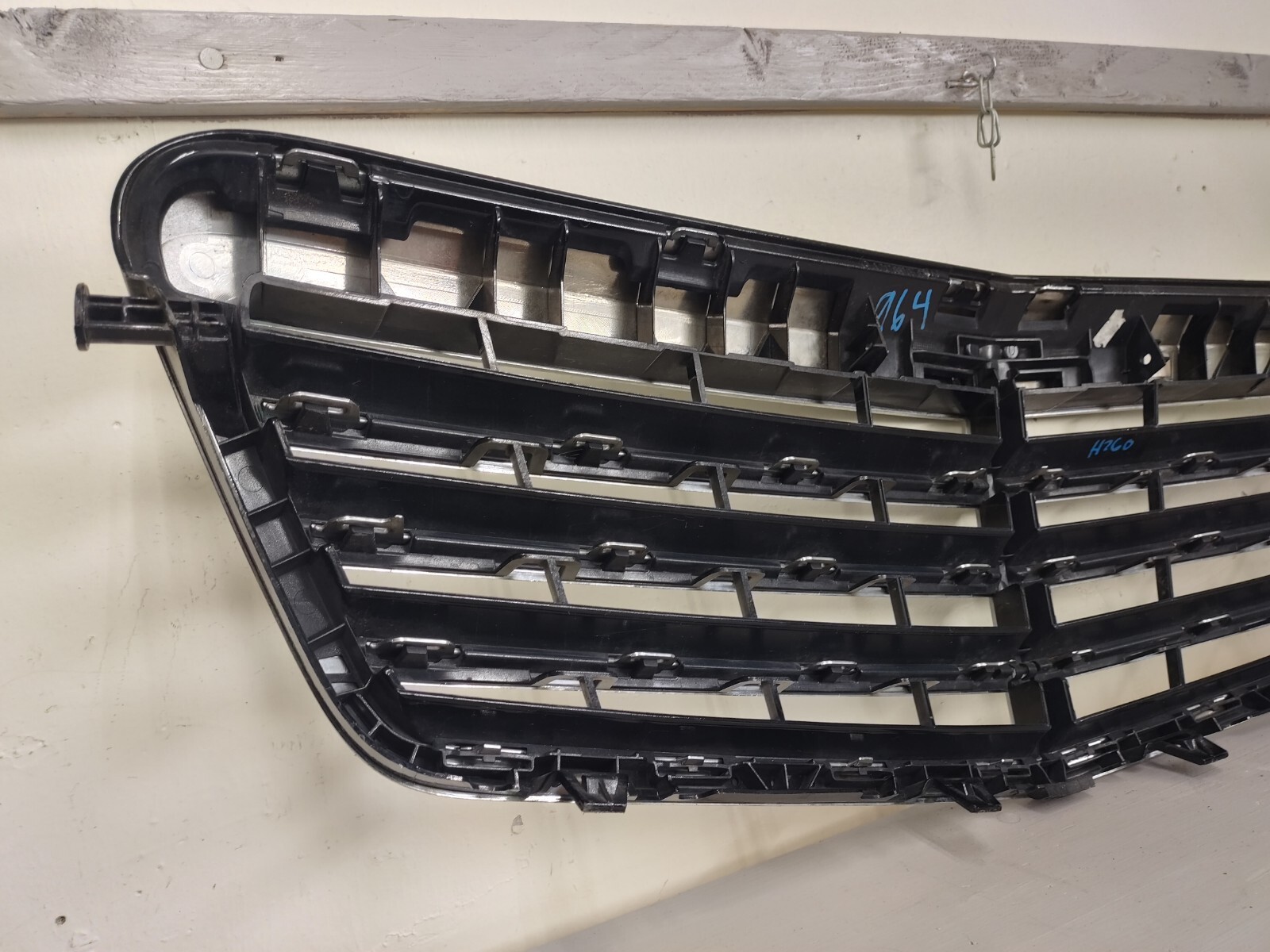 Mercedes Benz W212 E550 E350 E63 Front Grille 10-11-12-13 (A2128800583 ...
