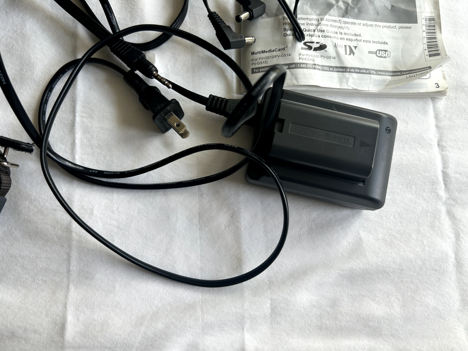 Panasonic PV-GS14 800x Digital Zoom MiniDV Camcorder Charger Battery ...