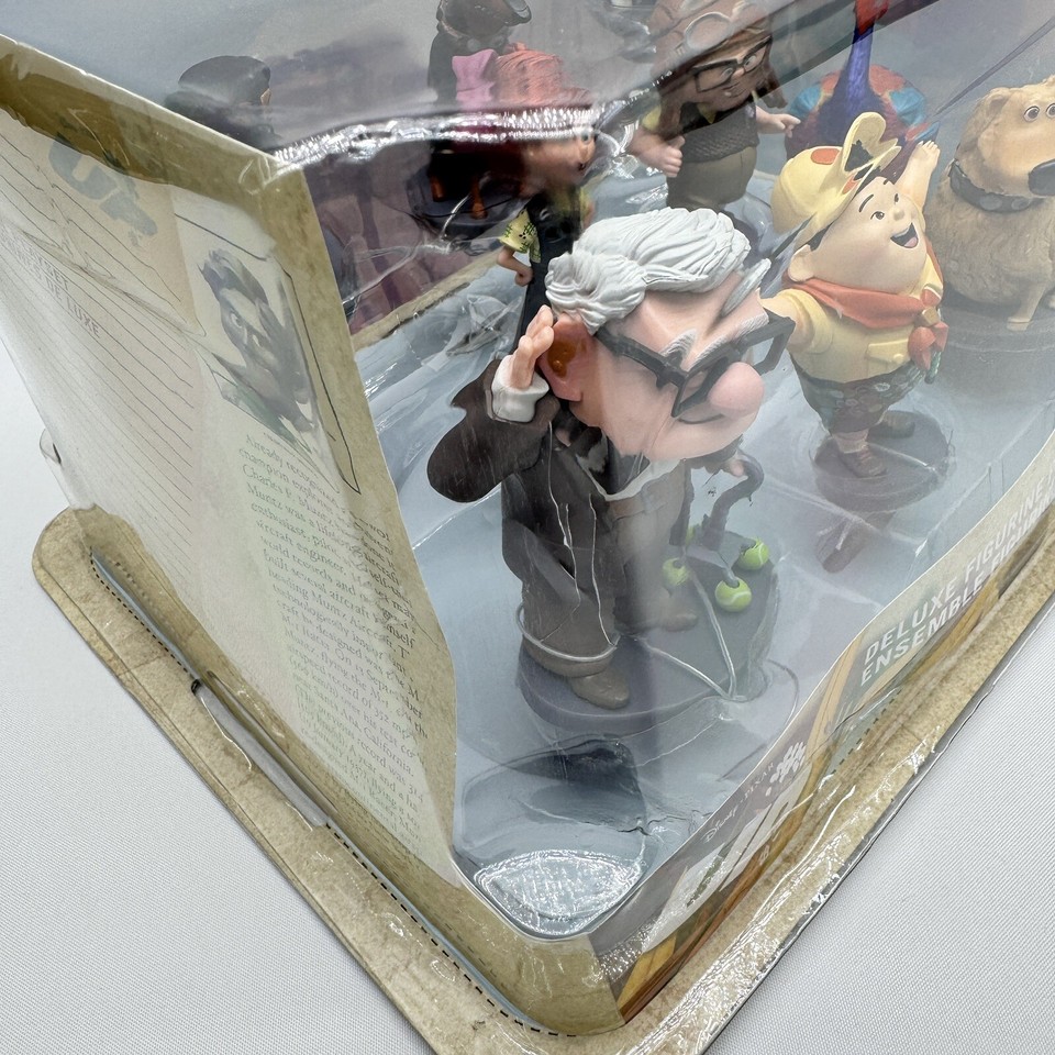 Disney Pixar UP Deluxe Figure Set 9 PCS Karl Dug Ellie Kevin Box Wear ...