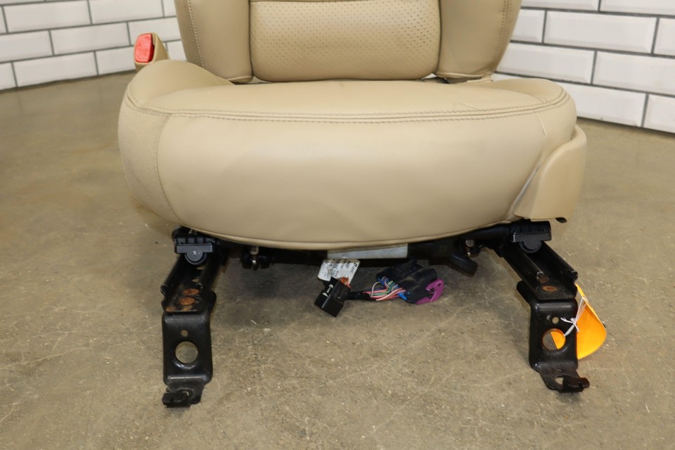 09-11 C6 Corvette Pair of Power Bucket Seats (Cashmere 313) | eBay