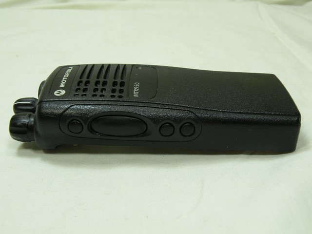Motorola Mtx950 Portable Radios 900 MHz Model AAH25WCC4GB3AN for sale ...