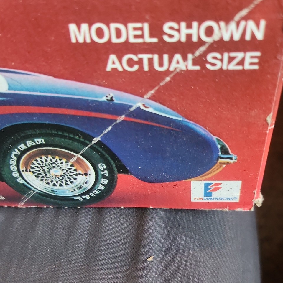 MPC 1/16 Corvette Roadster Model Kit Unassembled Not Painted Blue Black ...