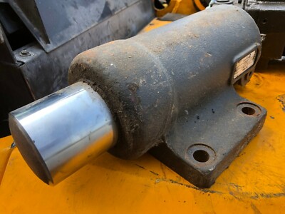 Genuine JCB axle Locking Ram P/N 333/F6948 | eBay