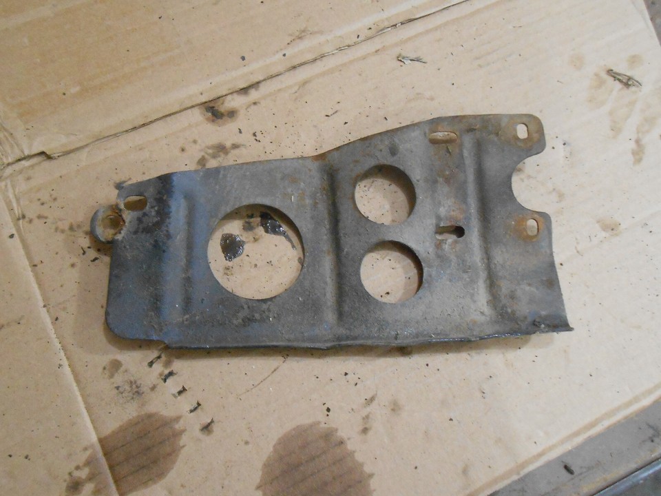 Honda ATC 110 ATC110 3 wheeler 1981 81 bottom frame rear axle brush ...