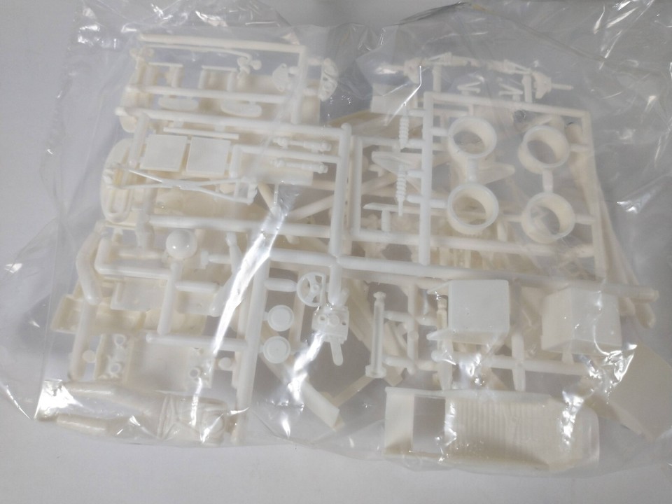 Penske Indy Special AMT 1:25 Model Kit T-264 Sealed Parts Bag | eBay